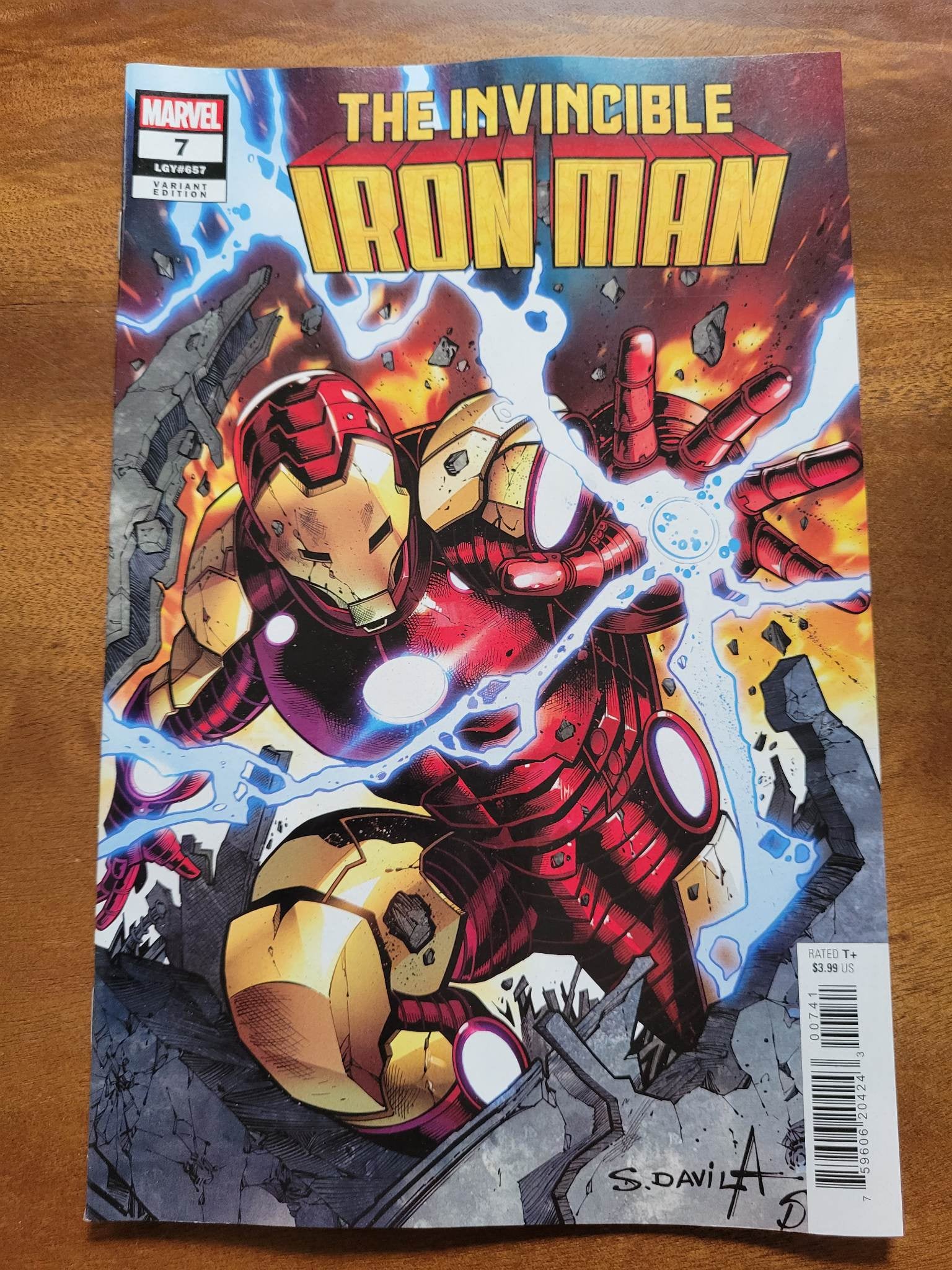 Invincible Iron Man #7 Variant Cover | Funky Town Comics & Vinyl
